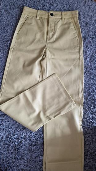 Bershka bebi zute kozne pantalone