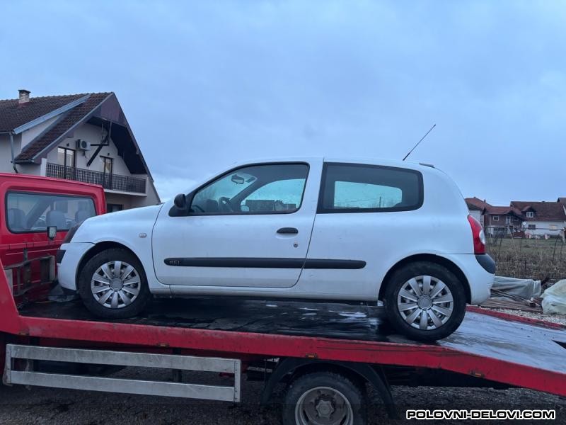 Renault Clio 1.5dci Kompletan Auto U Delovima
