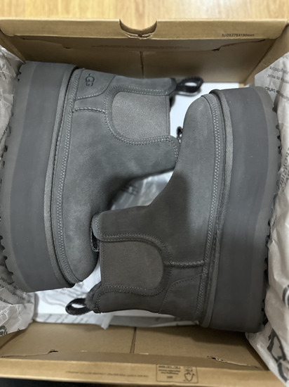 Ugg 37 original snizeno 14000 rezervisano
