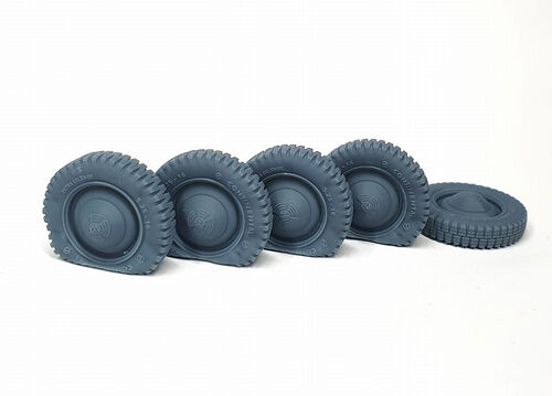 Pimp My Miniatures AFVs35-175 VW Kubelwagen road wheels flat tires with early caps type 1