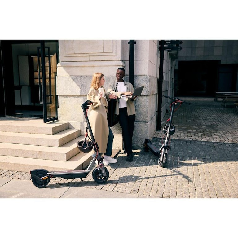 ELEKTRICNI TROTINET SEGWAY NINEBOT F3 PRO E