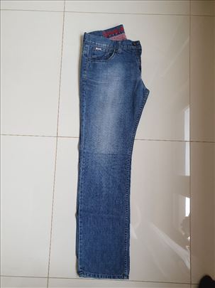 Stron jeans farmerke velicina 34