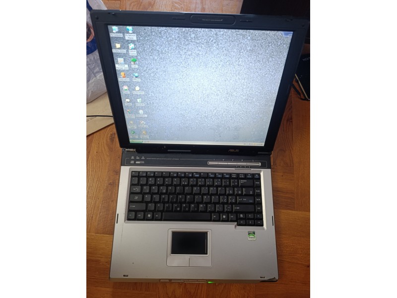 Laptop Asus A6000 ispravan sa punjačem