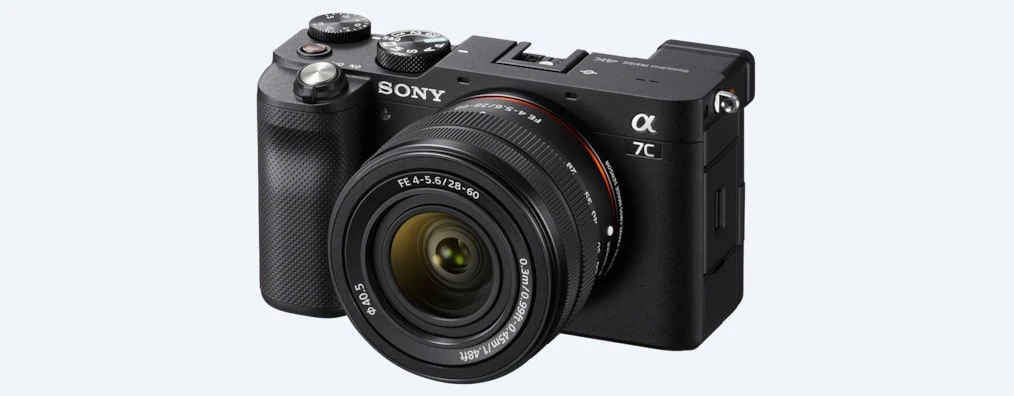 Sony ILCE7CLB.CEC crni kompaktni fotoaparat punog formata+objektiv 28-60mm