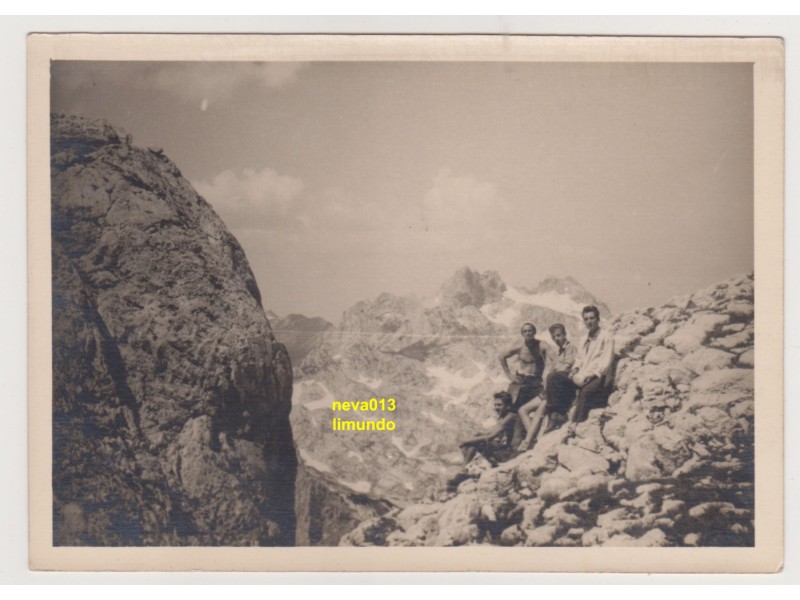 FOTOGRAFIJA drustvo na Durmitoru 1951.Sljeme 2477m