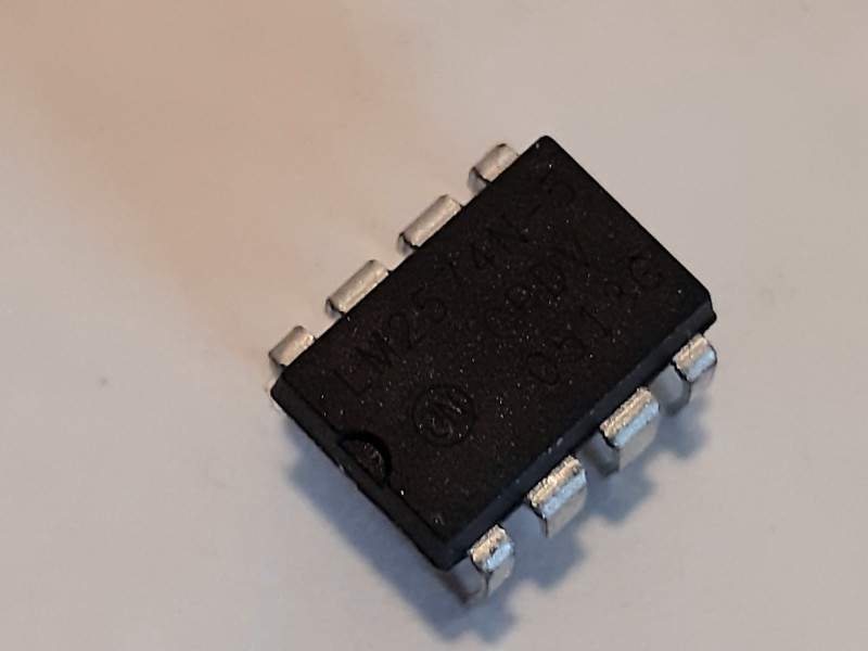 Chip LM2574N