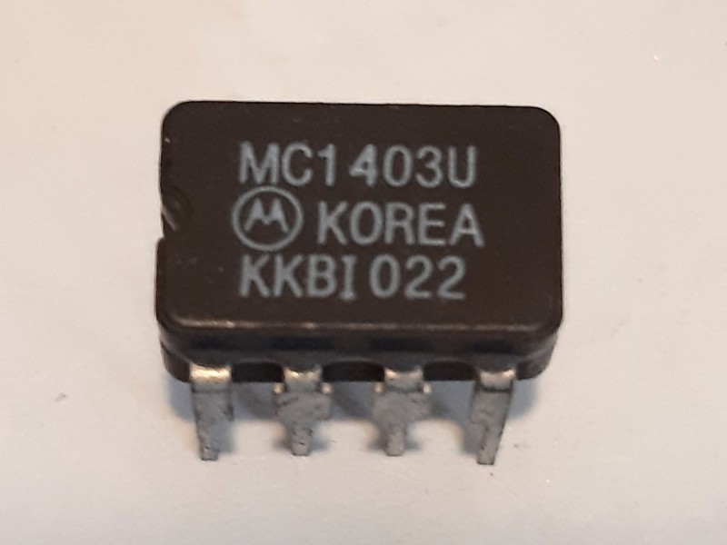 Keramicki chip Motorola MC1403U