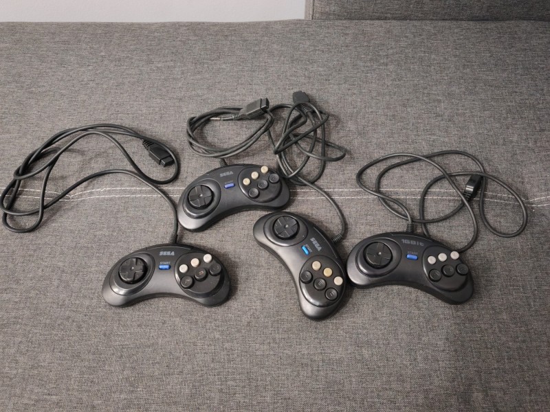 Lot Original Kontrolera za SEGA MEGA DRIVE