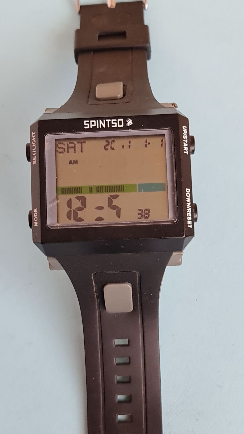 SPINTSO Referee Watch SP1-00-ER – digitalni sportski sat za sudije -
