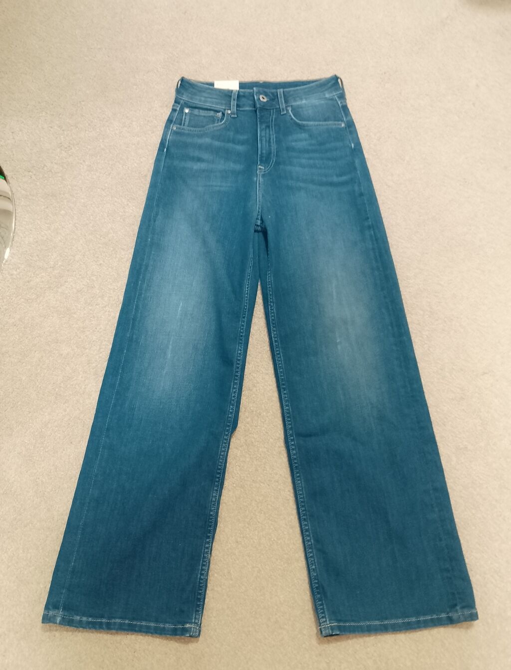 Nove Pepe jeans farmerke, regular 27, vrlo udobne sa dosta elastina