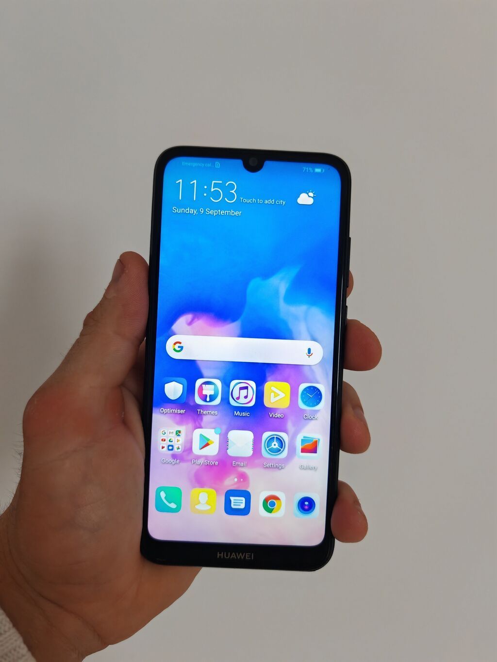 HUAWEI Y6 EXTRA POVOLJNO    LEP I POUZDAN!!! Na prodaju Huawei Y6 u
