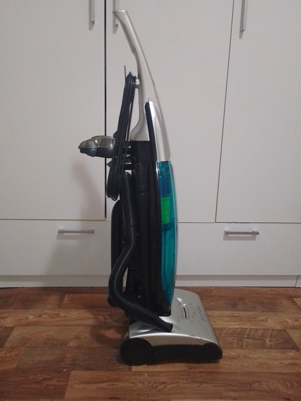Usisivač Hoover Dust Manager Cyclonic – uspravni model, 2000 W -