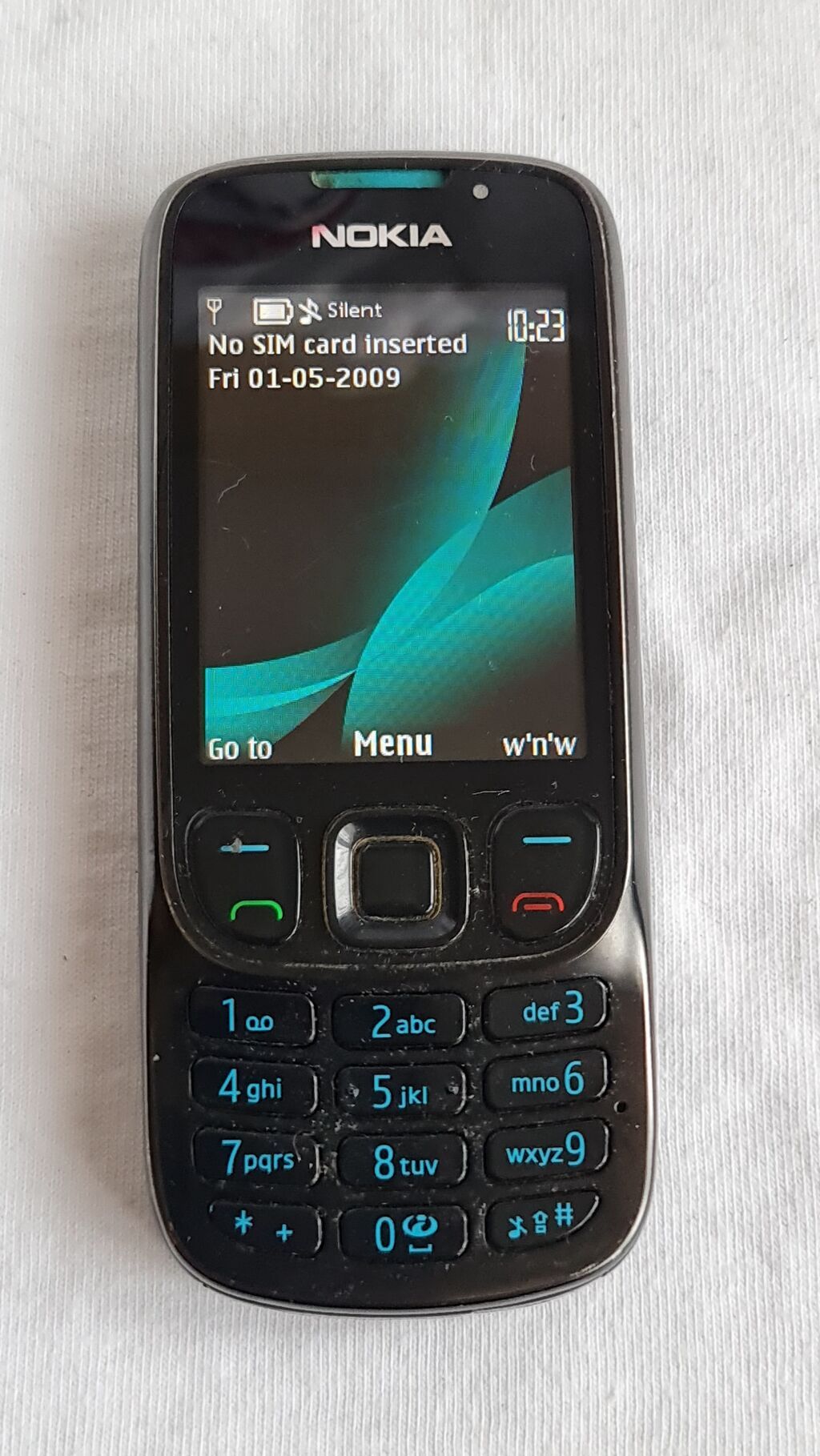 Nokia 6303 classic (RM-443) – mobilni telefon sa fizičkom tastaturom