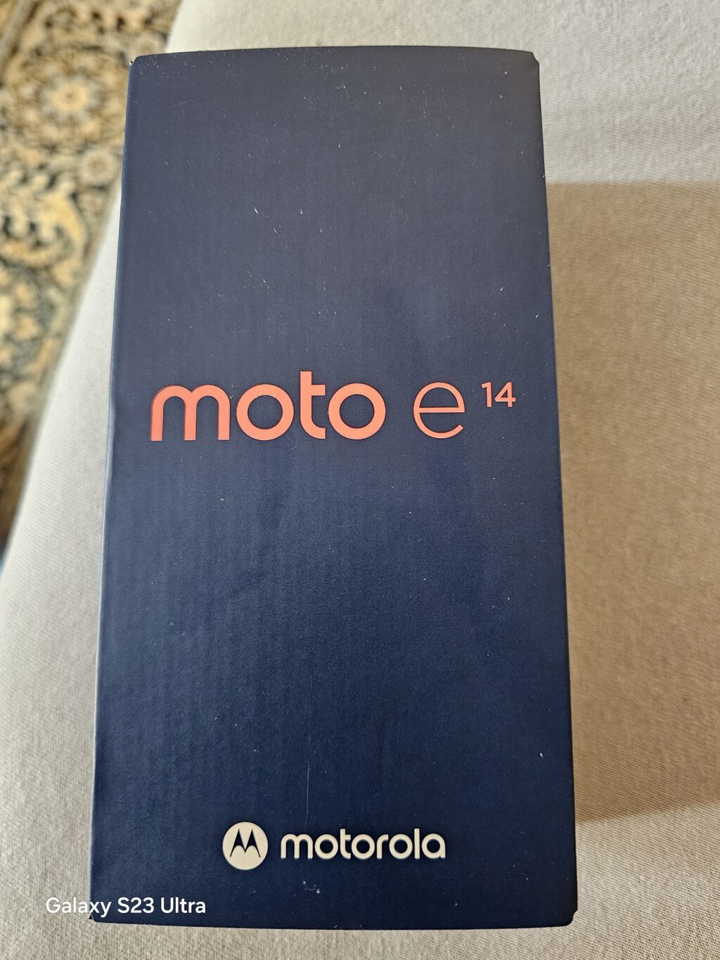 Motorola e14 4/64,nov