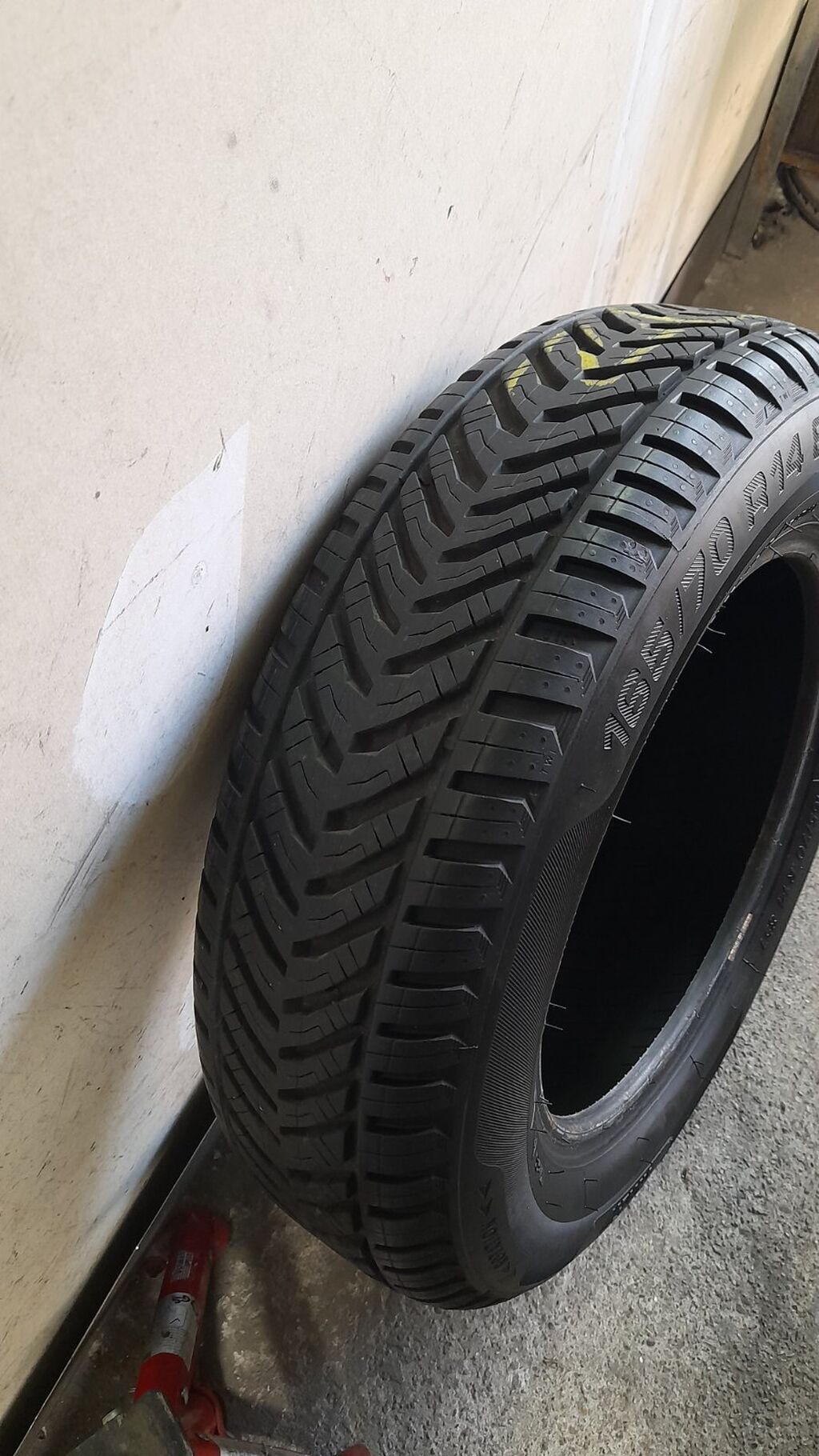 RIKEN All Season auto guma - Dimenzija: 165/70 R14 - Indeks nosivosti