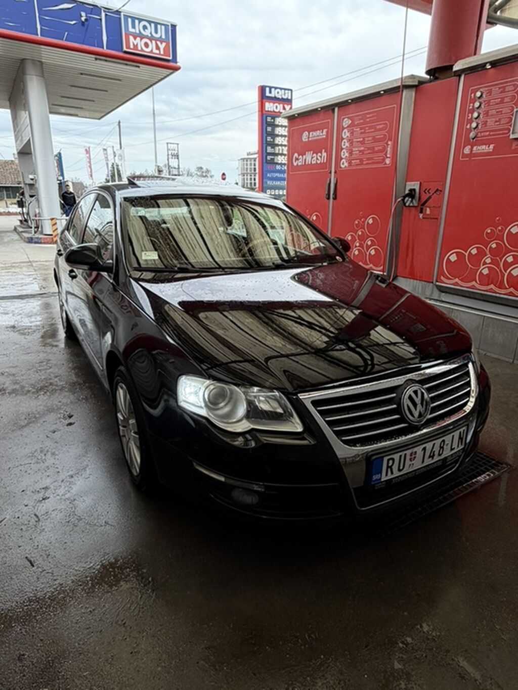Auto je u besprekornom stanju. Pre 8.000 km urađen mali servis