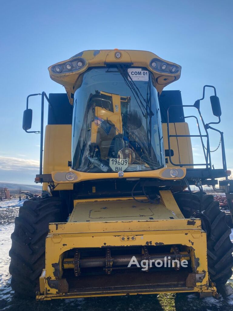 New Holland CSX 7080 kombajn za žito