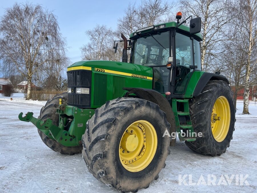 Prodaje se John Deere 7710 traktor točkaš na aukciji