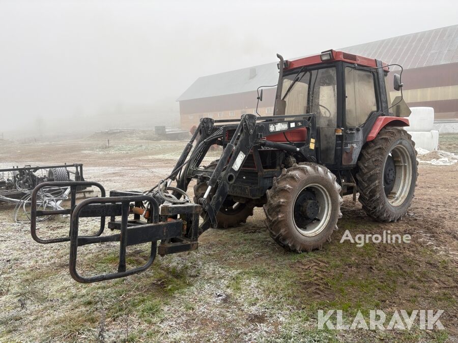 Prodaje se Case IH 685XL traktor točkaš na aukciji