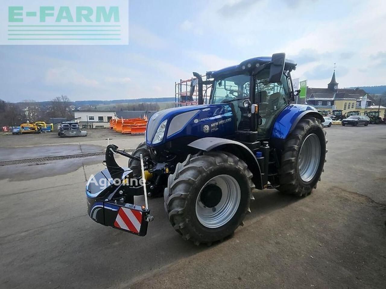New Holland t7.225 ac traktor točkaš