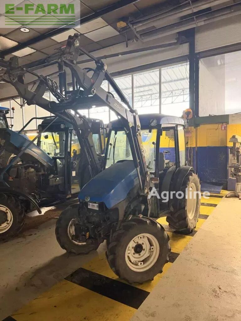New Holland tce 50 traktor točkaš