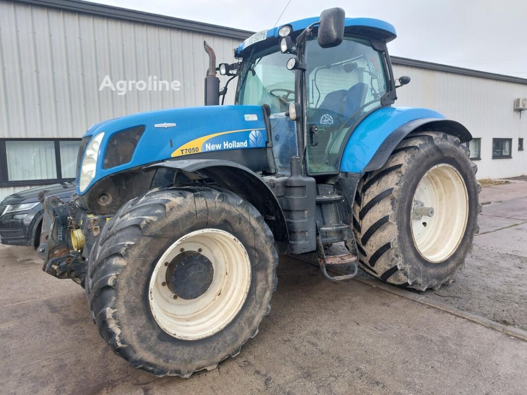 New Holland T7050 Autocommand traktor točkaš