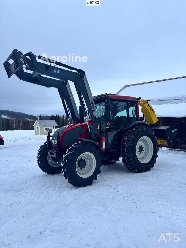 Valtra A93 Hitech traktor točkaš