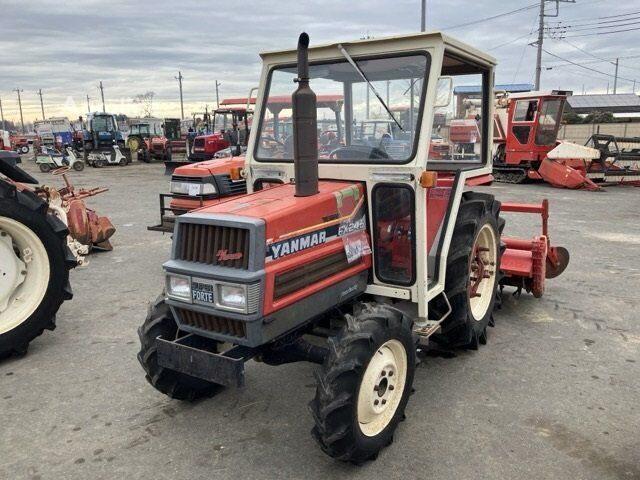 Yanmar TRACTOR(Yanmar) traktor točkaš