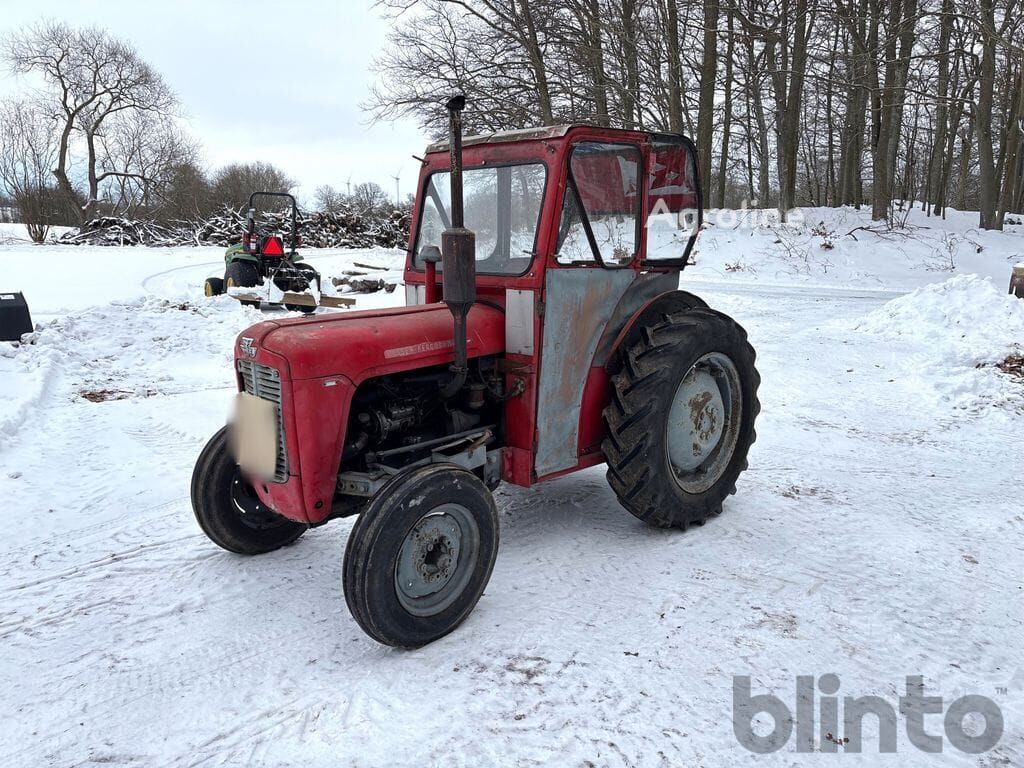 Prodaje se Massey Ferguson 35 traktor točkaš na aukciji