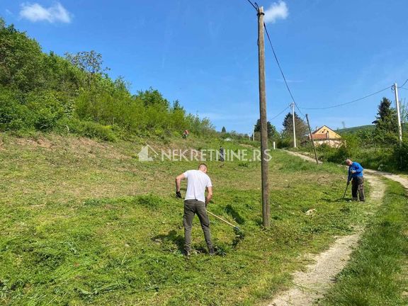 Građevinsko zemljište u blizini Hotela Termal u Vrdniku