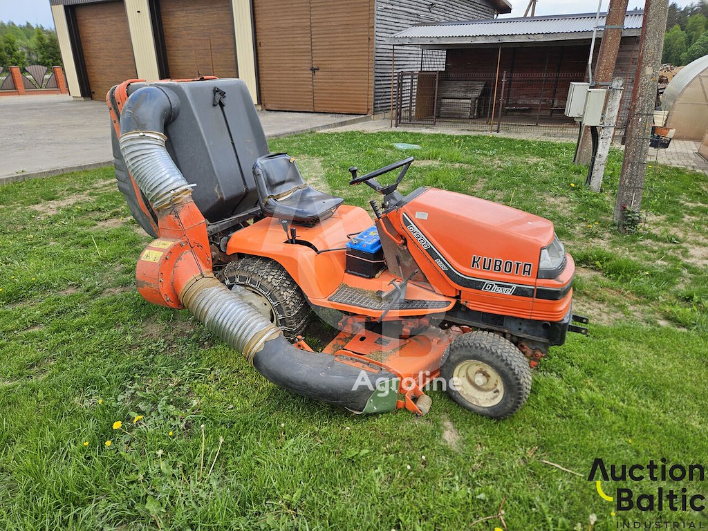 Prodaje se Kubota GCD420N-II traktor kosilica na aukciji