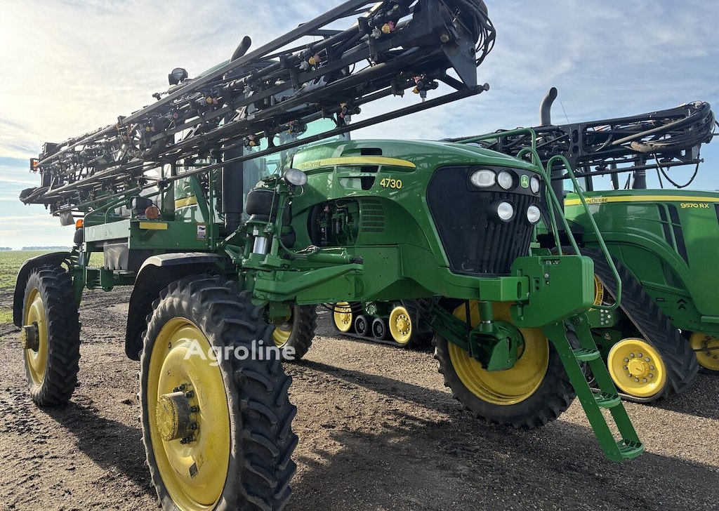 John Deere 4730 samohodna prskalica
