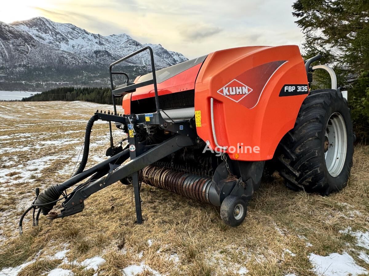 Prodaje se Kuhn FBP 3135 Intelliwrap Kombipresse med fastkammer balirku za okrugle bale na aukciji