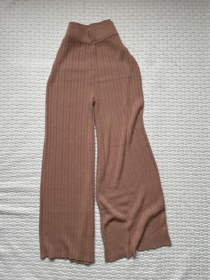 Pantalone širokih nogavica M