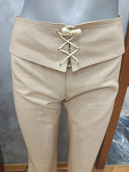 Pantalone elegantne zvoncare