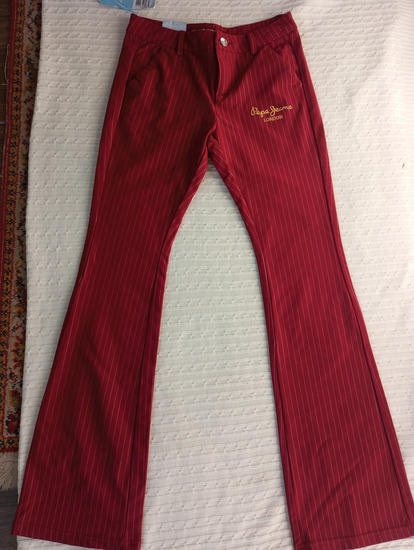 Nove ( sa etiketom ) pantalone vel.27