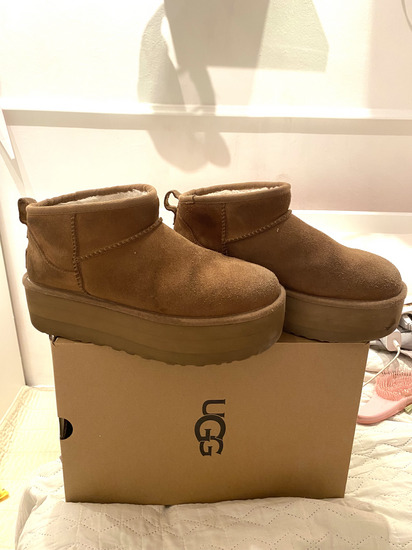 UGG platform original