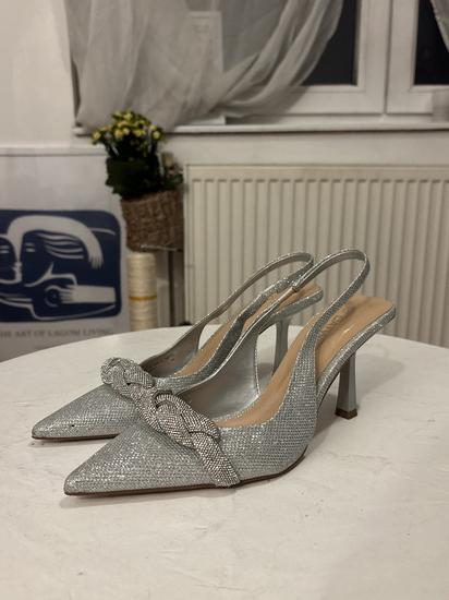 Silver Heel Stikle 39
