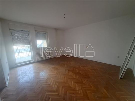 Stan,Novi Sad,Centar,kv: 95.00, € 218500