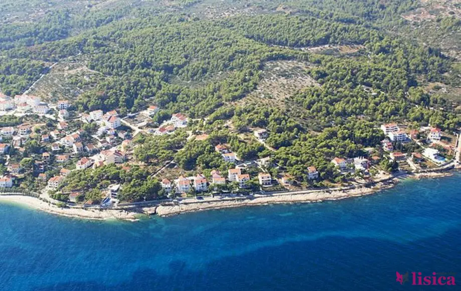 Zemljište Sutivan, otok Brač 25.500m2, u ponudi 20 hektara
