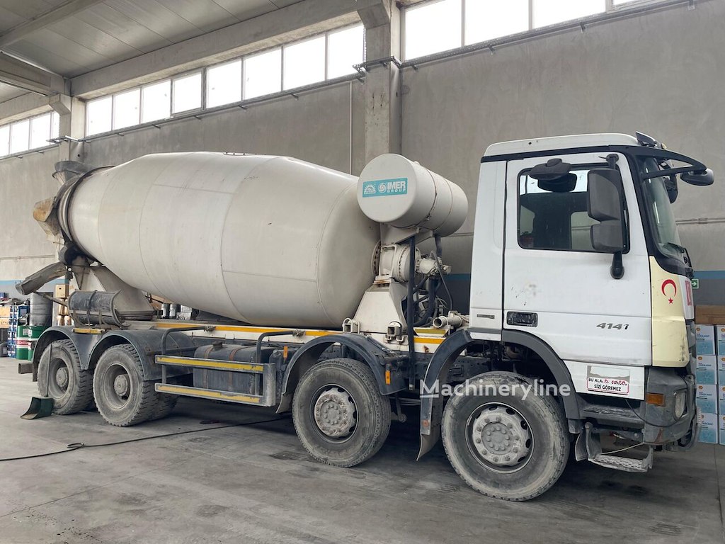 IMER Group na šasiji Mercedes-Benz 4141 kamion s mešalicom za beton