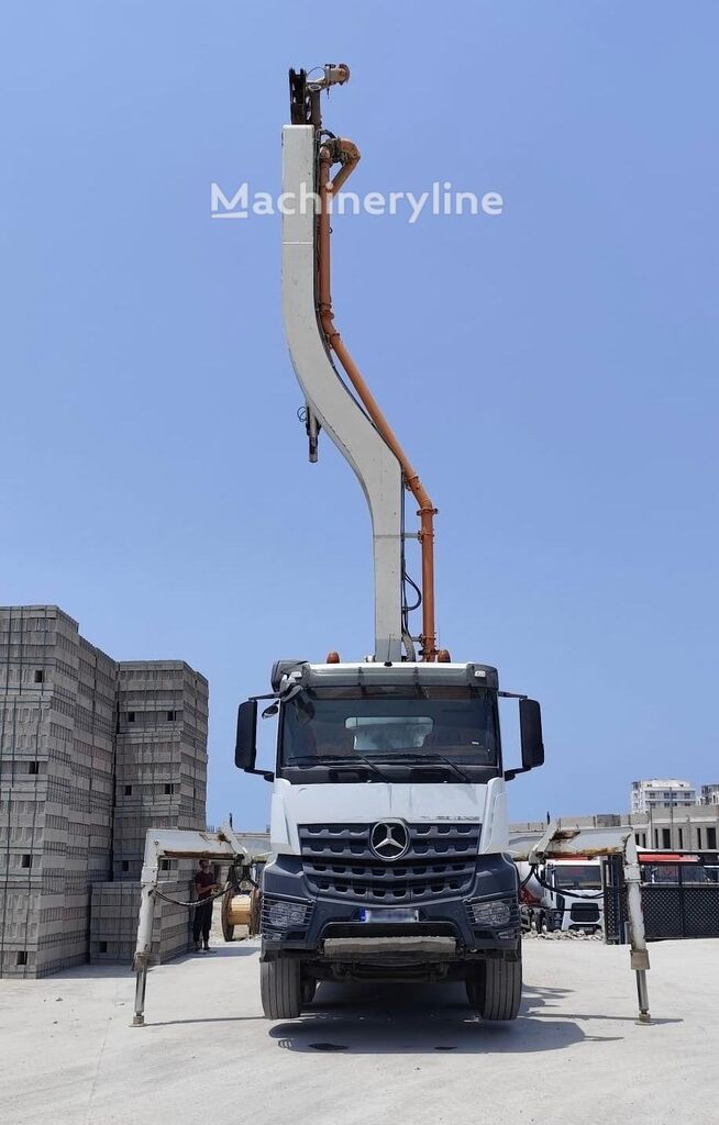 Imer 2017 na šasiji Mercedes-Benz Arocs 4143 pumpa za beton