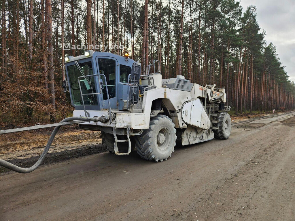 Wirtgen WR 2000 stabilizator tla