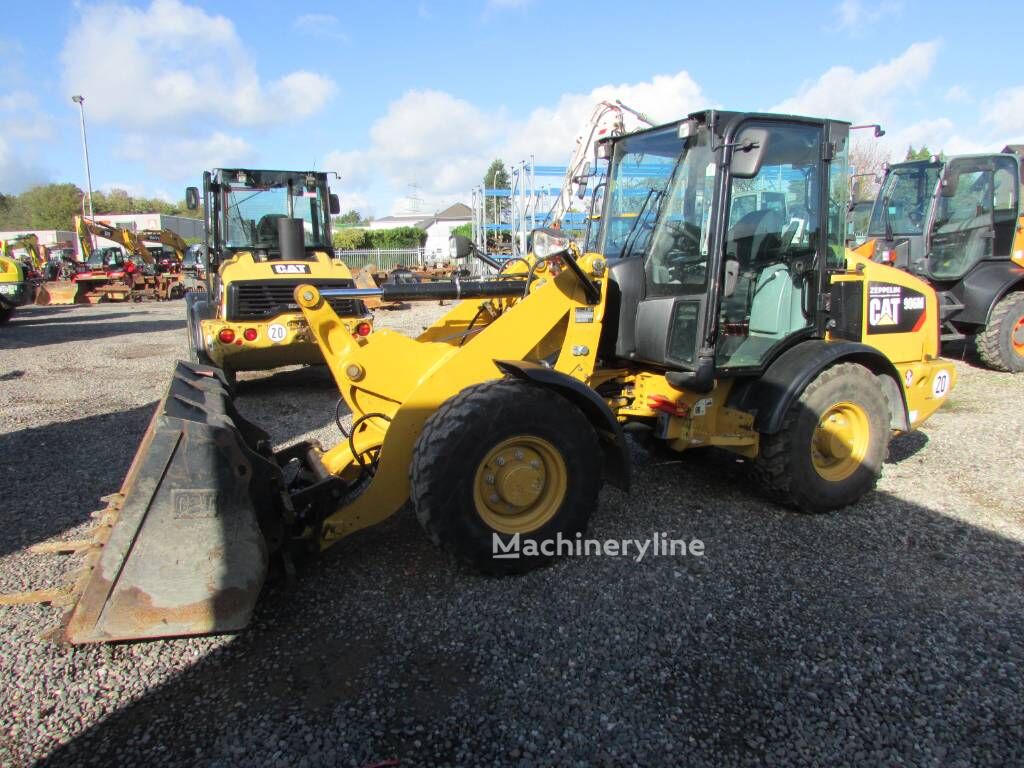 Caterpillar 906 M Radlader 29.500 EUR multifunkcionalni utovarivač