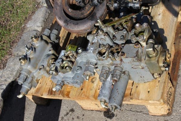Distribuitor hidraulic pentru încărcător frontal hidraulični razvodnik za Hitachi ZW 310-13 građevinske mašine