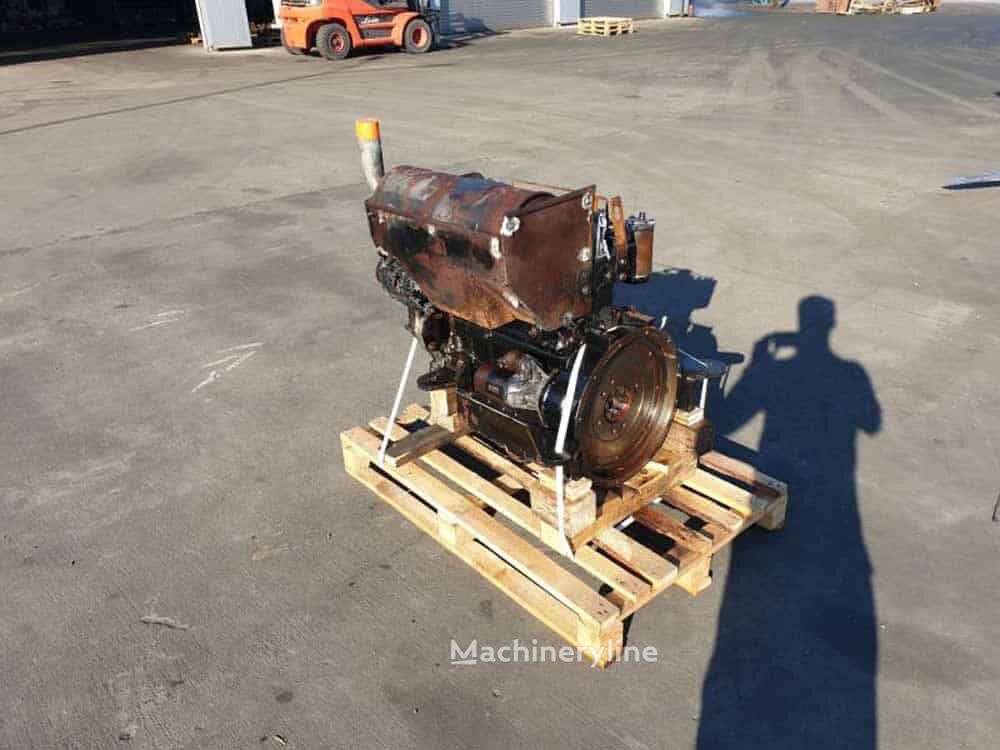 Motor second hand pe palet, în stare funcțională za Komatsu 4D106-2SRB građevinske mašine