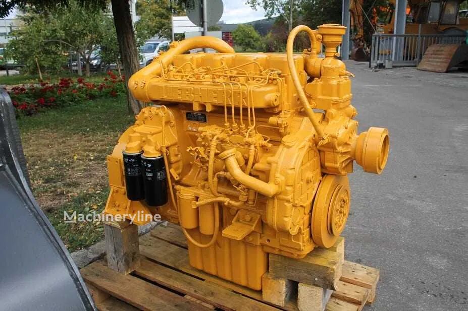 Motor Diesel , 4 cilindri, galben za Liebherr D904T građevinske mašine