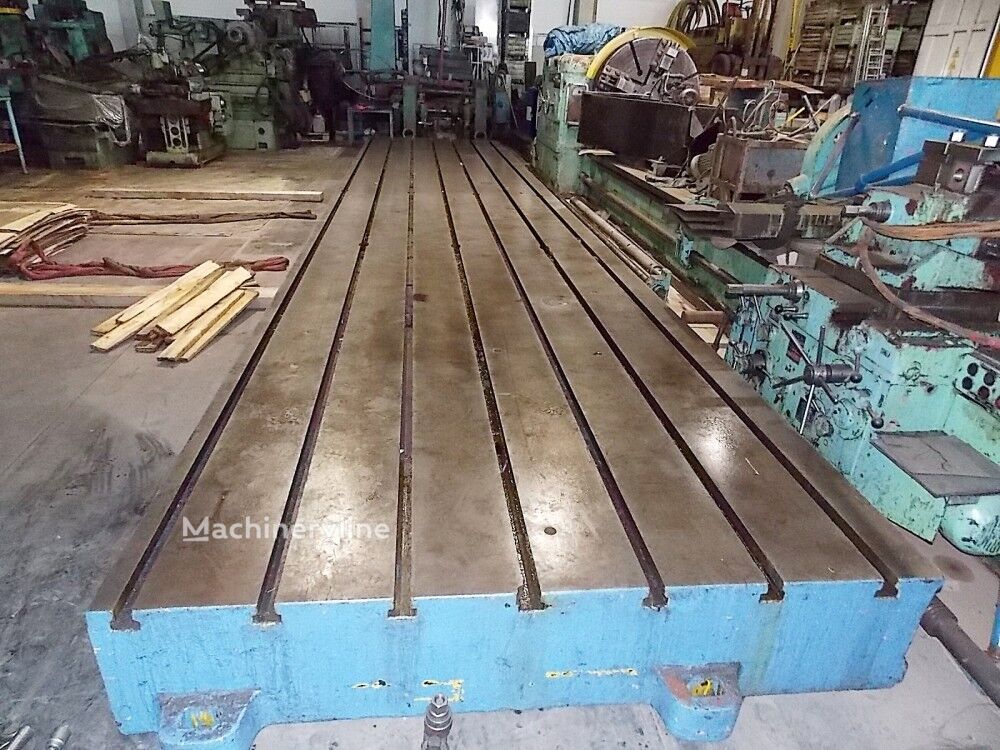 FLOORPLATE - 2000x10000x370 stol za zavarivanje