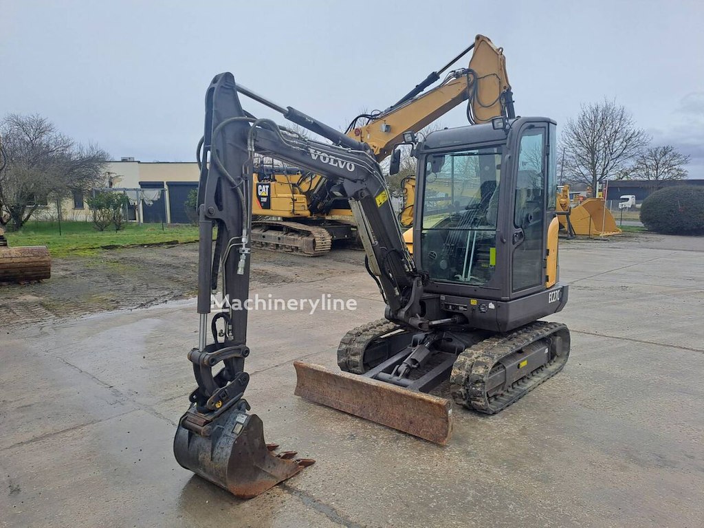 Volvo EC27C bager guseničar