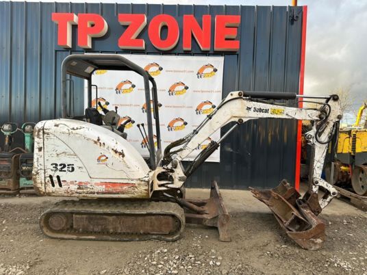 Bobcat 325 à 14900 € NET mini bager